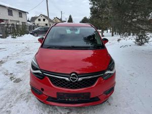 Красный Опель Zafira Tourer 2017 в Мариямполе, объемом двигателя 1.96 л и пробегом 145 тыс. км за 7950 €, фото 2 на AUTOMOTO.COM.LV