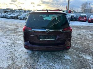 Red Opel Zafira Tourer 2018 in Jurbarkas, with an engine capacity of 1.36 L and mileage of 194 thousand km for 8599 €, photo 8 on AUTOMOTO.COM.LV