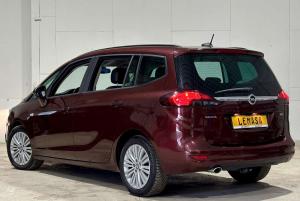 Красный Опель Zafira Tourer 2018 в Клайпеда, объемом двигателя 1.96 л и пробегом 248 тыс. км за 7900 €, фото 18 на AUTOMOTO.COM.LV