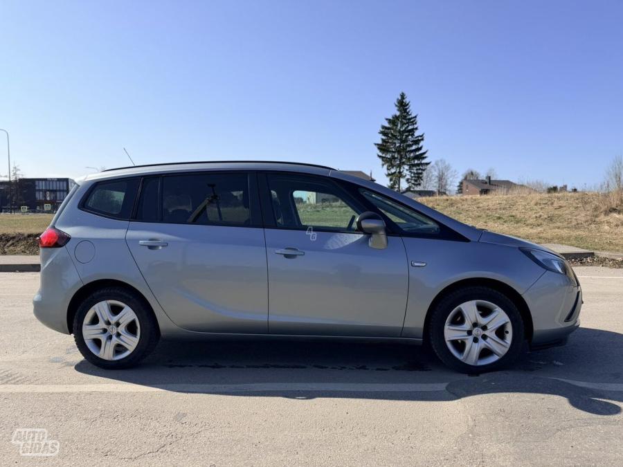 Opel Zafira Tourer 2013 Kauņa, ar dzinēja tilpumu 2.00 L un nobraukumu 313 tūkst. km par 3999 €, foto 4 vietnē AUTOMOTO.COM.LV
