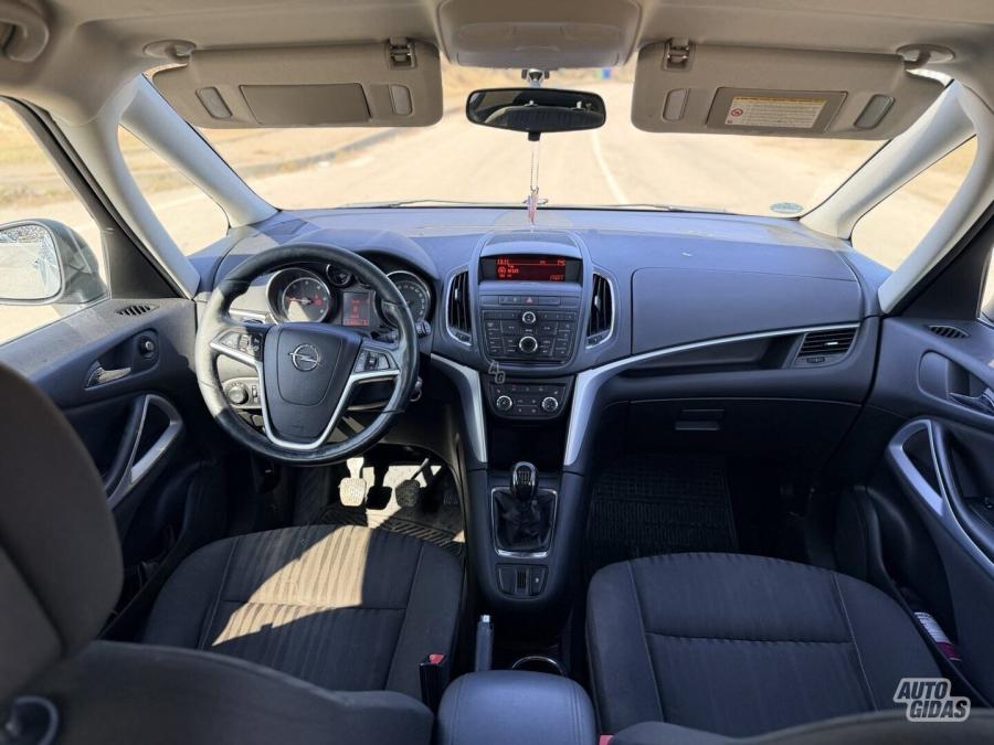 Opel Zafira Tourer 2013 Kauņa, ar dzinēja tilpumu 2.00 L un nobraukumu 313 tūkst. km par 3999 €, foto 8 vietnē AUTOMOTO.COM.LV