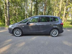 Violets Opel Zafira Tourer 2012 Ukmergė, ar dzinēja tilpumu 1.96 L un nobraukumu 305 tūkst. km par 3950 €, foto 5 vietnē AUTOMOTO.COM.LV