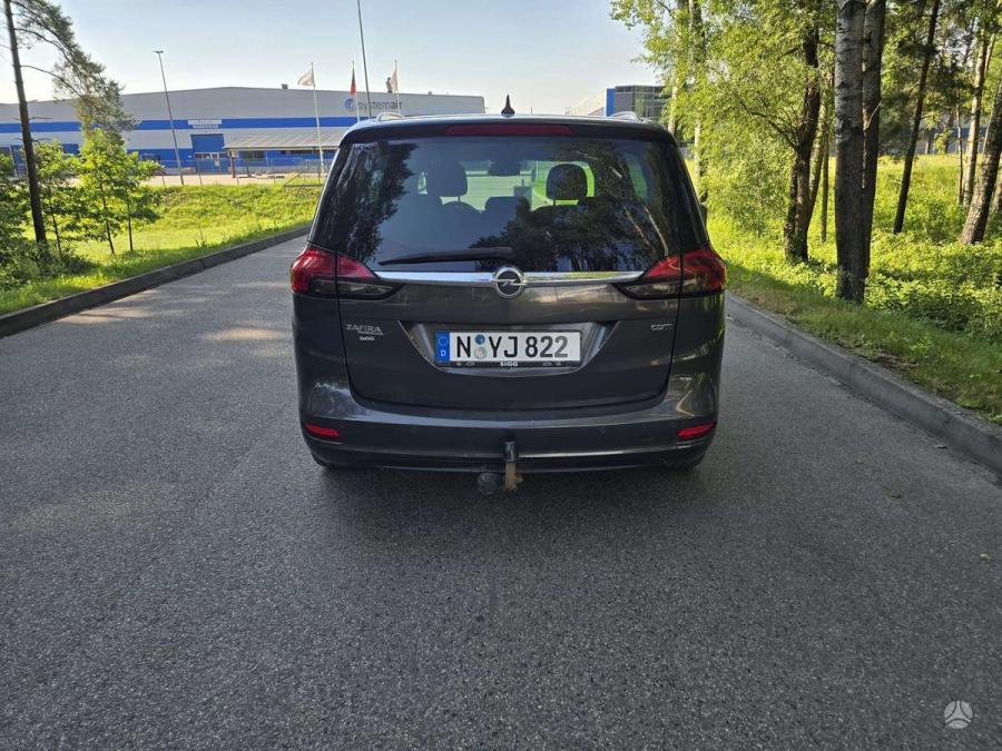 Violets Opel Zafira Tourer 2012 Ukmergė, ar dzinēja tilpumu 1.96 L un nobraukumu 305 tūkst. km par 3950 €, foto 7 vietnē AUTOMOTO.COM.LV