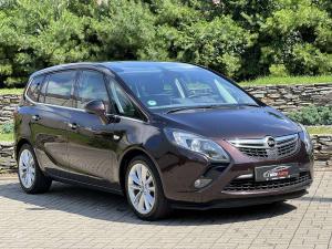 Violet Opel Zafira Tourer 2012 in Kedainiai, with an engine capacity of 1.96 L and mileage of 260 thousand km for 6350 €, photo 7 on AUTOMOTO.COM.LV