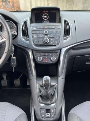 Violet Opel Zafira Tourer 2012 in Kedainiai, with an engine capacity of 1.96 L and mileage of 260 thousand km for 6350 €, photo 34 on AUTOMOTO.COM.LV