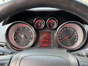 Violet Opel Zafira Tourer 2012 in Kedainiai, with an engine capacity of 1.96 L and mileage of 260 thousand km for 6350 €, photo 42 on AUTOMOTO.COM.LV