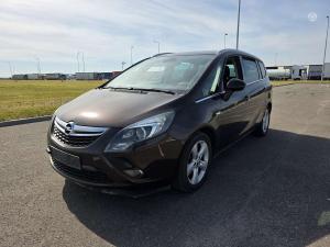 Фиолетовый Опель Zafira Tourer 2012 в Мариямполе, объемом двигателя 1.40 л и пробегом 189 тыс. км за 3400 €, фото  на AUTOMOTO.COM.LV