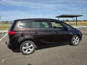 Фиолетовый Опель Zafira Tourer 2012 в Мариямполе, объемом двигателя 1.40 л и пробегом 189 тыс. км за 3400 €, фото 14 на AUTOMOTO.COM.LV