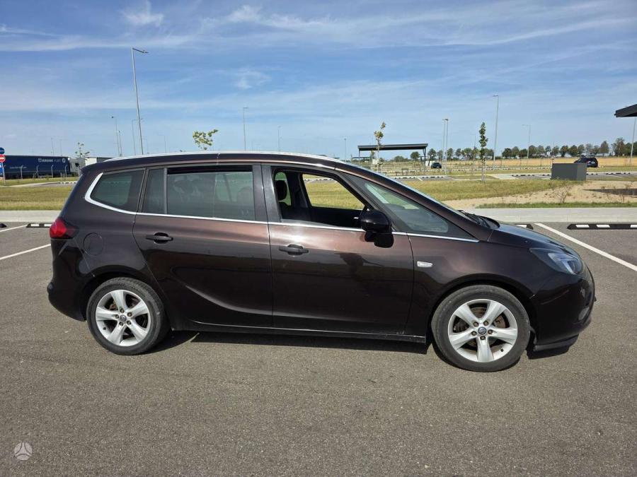 Фиолетовый Опель Zafira Tourer 2012 в Мариямполе, объемом двигателя 1.40 л и пробегом 189 тыс. км за 3400 €, фото 16 на AUTOMOTO.COM.LV