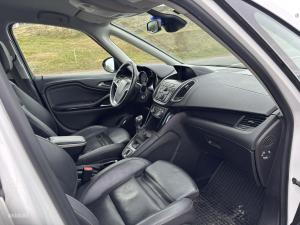 Белый Опель Zafira Tourer 2015 в Нарва, объемом двигателя 1.60 л и пробегом 260 тыс. км за 5499 €, фото 10 на AUTOMOTO.COM.LV