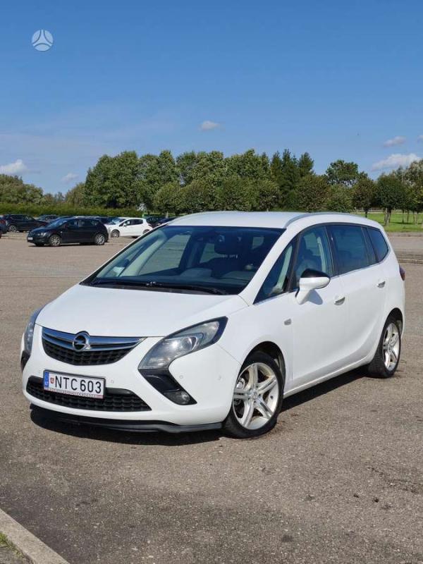 Balts Opel Zafira Tourer 2011 Kauņa, ar dzinēja tilpumu 1.96 L un nobraukumu 340 tūkst. km par 2950 €, foto 1 vietnē AUTOMOTO.COM.LV