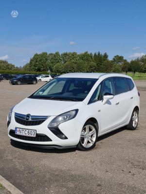 Balts Opel Zafira Tourer 2011 Kauņa, ar dzinēja tilpumu 1.96 L un nobraukumu 340 tūkst. km par 2950 €, foto  vietnē AUTOMOTO.COM.LV