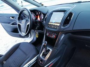 Balts Opel Zafira Tourer 2012 Viļņa, ar dzinēja tilpumu 1.96 L un nobraukumu 330 tūkst. km par 4200 €, foto 13 vietnē AUTOMOTO.COM.LV