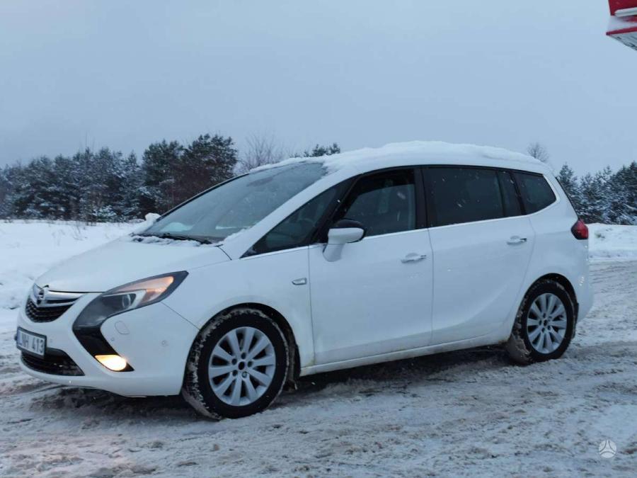 Balts Opel Zafira Tourer 2012 Viļņa, ar dzinēja tilpumu 1.96 L un nobraukumu 330 tūkst. km par 4200 €, foto 29 vietnē AUTOMOTO.COM.LV