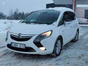 Balts Opel Zafira Tourer 2012 Viļņa, ar dzinēja tilpumu 1.96 L un nobraukumu 300 tūkst. km par 4200 €, foto 2 vietnē AUTOMOTO.COM.LV