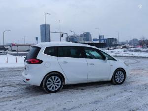 Balts Opel Zafira Tourer 2012 Viļņa, ar dzinēja tilpumu 1.96 L un nobraukumu 300 tūkst. km par 4200 €, foto 4 vietnē AUTOMOTO.COM.LV