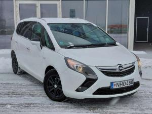 Белый Опель Zafira Tourer 2012 в Вильнюс, объемом двигателя 1.60 л и пробегом 223 тыс. км за 3200 €, фото  на AUTOMOTO.COM.LV