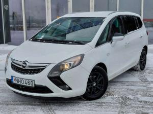 Белый Опель Zafira Tourer 2012 в Вильнюс, объемом двигателя 1.60 л и пробегом 223 тыс. км за 3200 €, фото 3 на AUTOMOTO.COM.LV