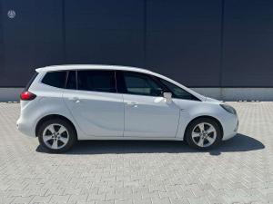 Balts Opel Zafira Tourer 2012 Šauļi, ar dzinēja tilpumu 1.60 L un nobraukumu 200 tūkst. km par 3850 €, foto 7 vietnē AUTOMOTO.COM.LV