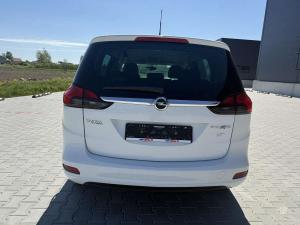 Balts Opel Zafira Tourer 2012 Šauļi, ar dzinēja tilpumu 1.60 L un nobraukumu 200 tūkst. km par 3850 €, foto 9 vietnē AUTOMOTO.COM.LV