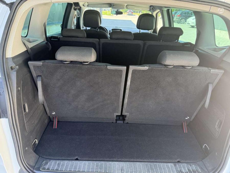 Balts Opel Zafira Tourer 2012 Šauļi, ar dzinēja tilpumu 1.60 L un nobraukumu 200 tūkst. km par 3850 €, foto 17 vietnē AUTOMOTO.COM.LV