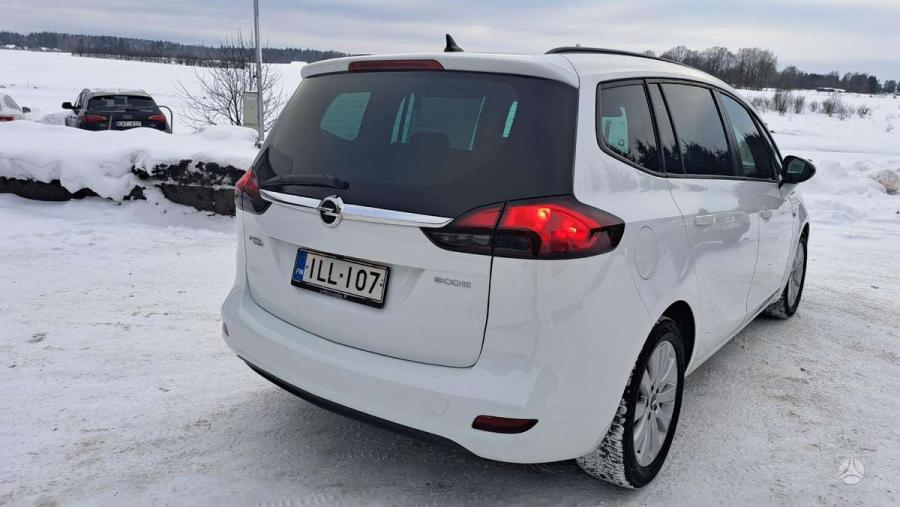 Белый Опель Zafira Tourer 2013 в Плунге, объемом двигателя 1.96 л и пробегом 251 тыс. км за 5700 €, фото 7 на AUTOMOTO.COM.LV
