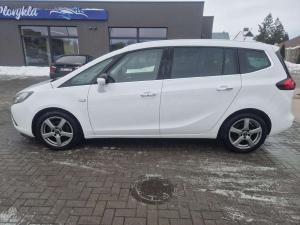 White Opel Zafira Tourer 2013 in Taurage, with an engine capacity of 1.96 L and mileage of 197 thousand km for 4950 €, photo 8 on AUTOMOTO.COM.LV
