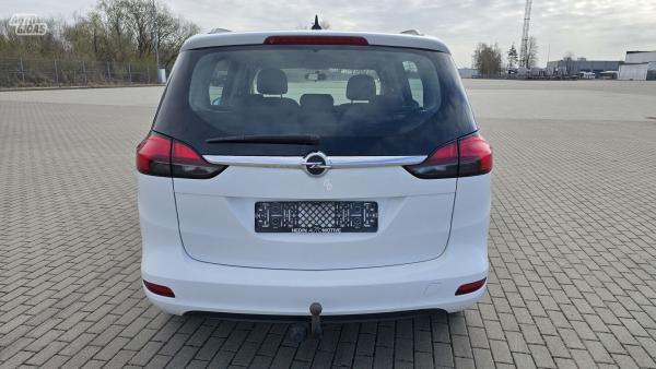 Balts Opel Zafira Tourer 2013 Marijampole, ar dzinēja tilpumu 1.60 L un nobraukumu 218 tūkst. km par 3400 €, foto 6 vietnē AUTOMOTO.COM.LV