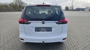 White Opel Zafira Tourer 2013 in Marijampole, with an engine capacity of 1.60 L and mileage of 218 thousand km for 3400 €, photo 7 on AUTOMOTO.COM.LV