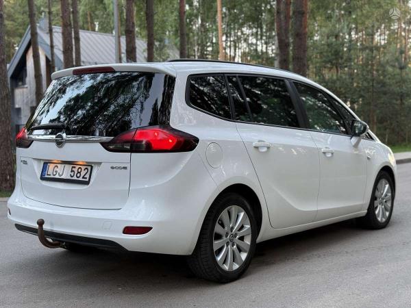 Белый Опель Zafira Tourer 2013 в Вильнюс, объемом двигателя 2.00 л и пробегом 270 тыс. км за 4500 €, фото 6 на AUTOMOTO.COM.LV