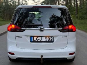Balts Opel Zafira Tourer 2013 Viļņa, ar dzinēja tilpumu 2.00 L un nobraukumu 270 tūkst. km par 4500 €, foto 8 vietnē AUTOMOTO.COM.LV