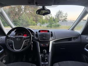 Balts Opel Zafira Tourer 2013 Viļņa, ar dzinēja tilpumu 2.00 L un nobraukumu 270 tūkst. km par 4500 €, foto 12 vietnē AUTOMOTO.COM.LV