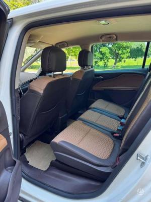 Balts Opel Zafira Tourer 2013 Kauņa, ar dzinēja tilpumu 1.60 L un nobraukumu 366 tūkst. km par 4500 €, foto 8 vietnē AUTOMOTO.COM.LV