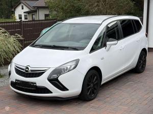 White Opel Zafira Tourer 2013 in Kretinga, with an engine capacity of 1.96 L and mileage of 270 thousand km for 2400 €, photo  on AUTOMOTO.COM.LV