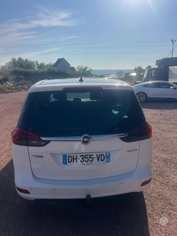 Белый Опель Zafira Tourer 2014 в Шяуляй, объемом двигателя 1.96 л и пробегом 252 тыс. км за 5600 €, фото 6 на AUTOMOTO.COM.LV