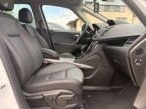 Белый Опель Zafira Tourer 2014 в Вильнюс, объемом двигателя 1.96 л и пробегом 255 тыс. км за 5850 €, фото 24 на AUTOMOTO.COM.LV