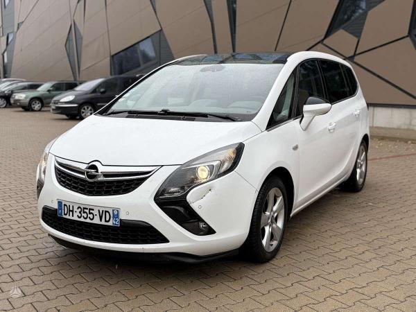 Balts Opel Zafira Tourer 2014 Šauļi, ar dzinēja tilpumu 1.60 L un nobraukumu 257 tūkst. km par 4800 €, foto 2 vietnē AUTOMOTO.COM.LV