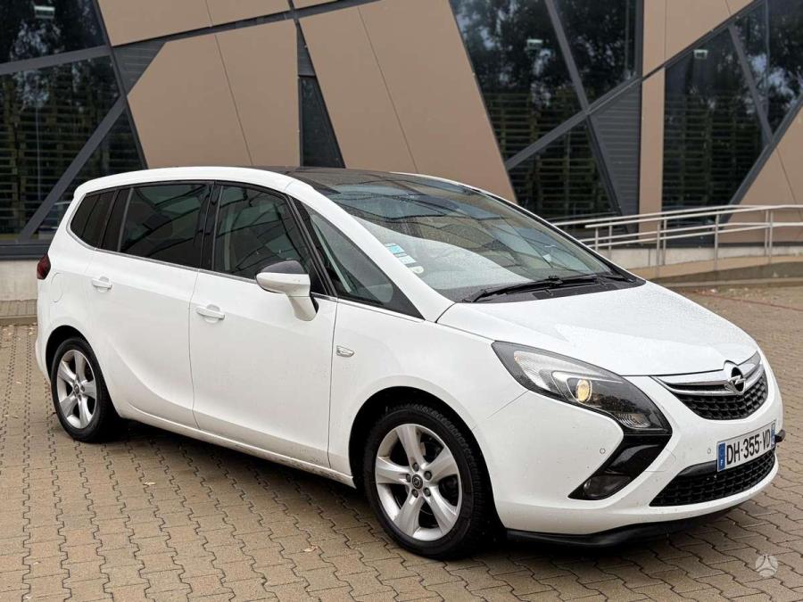 Белый Опель Zafira Tourer 2014 в Шяуляй, объемом двигателя 1.60 л и пробегом 257 тыс. км за 4800 €, фото 5 на AUTOMOTO.COM.LV