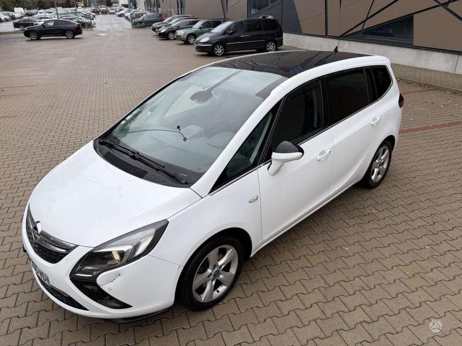 Белый Опель Zafira Tourer 2014 в Шяуляй, объемом двигателя 1.60 л и пробегом 257 тыс. км за 4800 €, фото 8 на AUTOMOTO.COM.LV