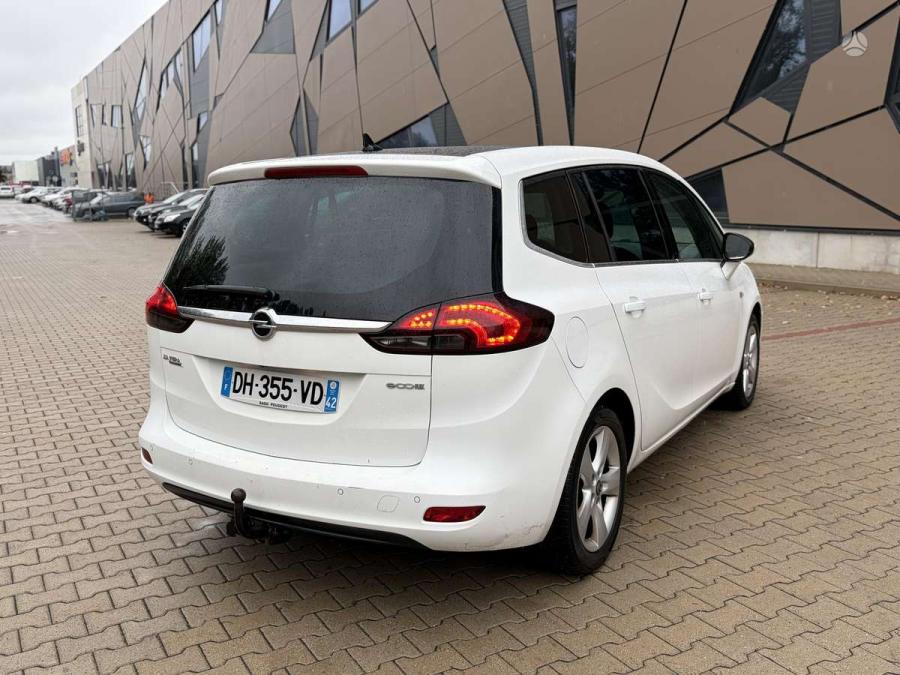 Белый Опель Zafira Tourer 2014 в Шяуляй, объемом двигателя 1.60 л и пробегом 257 тыс. км за 4800 €, фото 11 на AUTOMOTO.COM.LV
