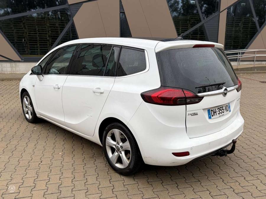 Белый Опель Zafira Tourer 2014 в Шяуляй, объемом двигателя 1.60 л и пробегом 257 тыс. км за 4800 €, фото 12 на AUTOMOTO.COM.LV