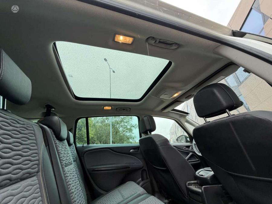 Белый Опель Zafira Tourer 2014 в Шяуляй, объемом двигателя 1.60 л и пробегом 257 тыс. км за 4800 €, фото 22 на AUTOMOTO.COM.LV
