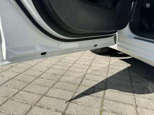 White Opel Zafira Tourer 2014 in Marijampole, with an engine capacity of 1.60 L and mileage of 250 thousand km for 6800 €, photo 14 on AUTOMOTO.COM.LV