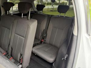 White Opel Zafira Tourer 2014 in Kaunas, with an engine capacity of 1.96 L and mileage of 287 thousand km for 5350 €, photo 18 on AUTOMOTO.COM.LV