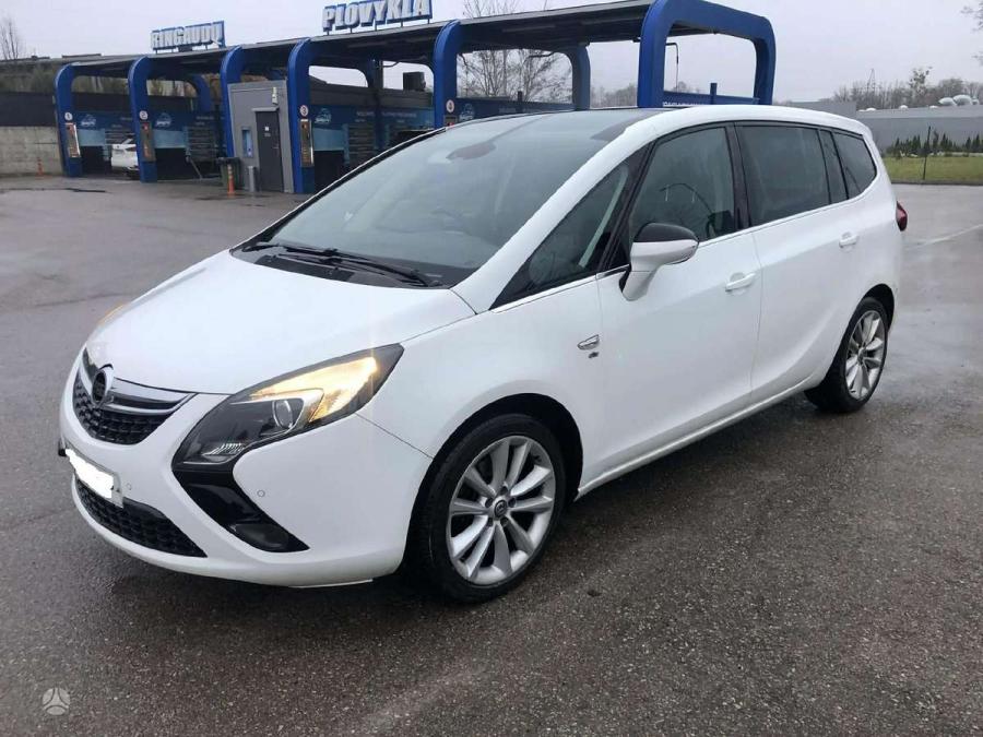 Balts Opel Zafira Tourer 2015 Kauņa, ar dzinēja tilpumu 2.00 L un nobraukumu 234 tūkst. km par 2400 €, foto 3 vietnē AUTOMOTO.COM.LV