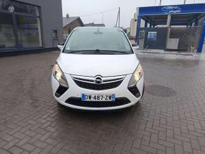 White Opel Zafira Tourer 2015 in Taurage, with an engine capacity of 1.60 L and mileage of 194 thousand km for 4800 €, photo  on AUTOMOTO.COM.LV