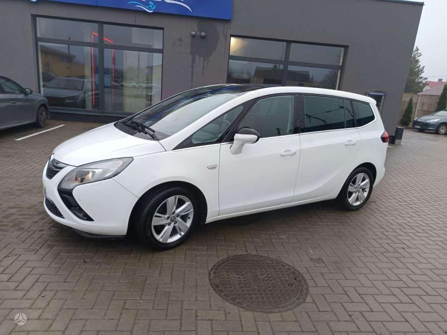 Balts Opel Zafira Tourer 2015 Tauragė, ar dzinēja tilpumu 1.60 L un nobraukumu 194 tūkst. km par 4800 €, foto 2 vietnē AUTOMOTO.COM.LV