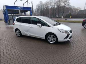 Balts Opel Zafira Tourer 2015 Tauragė, ar dzinēja tilpumu 1.60 L un nobraukumu 194 tūkst. km par 4800 €, foto 3 vietnē AUTOMOTO.COM.LV