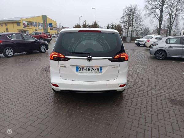 Balts Opel Zafira Tourer 2015 Tauragė, ar dzinēja tilpumu 1.60 L un nobraukumu 194 tūkst. km par 4800 €, foto 5 vietnē AUTOMOTO.COM.LV