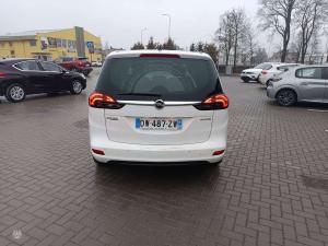 Balts Opel Zafira Tourer 2015 Tauragė, ar dzinēja tilpumu 1.60 L un nobraukumu 194 tūkst. km par 4800 €, foto 5 vietnē AUTOMOTO.COM.LV